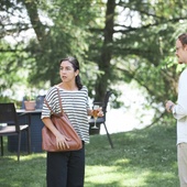 Alice Pascual - Comédienne - Showbizz.net