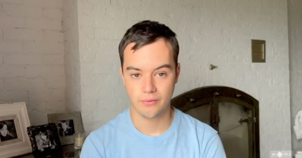 Benjamin Gratton décoche une adorable flèche à sa maman à Bonsoir ...