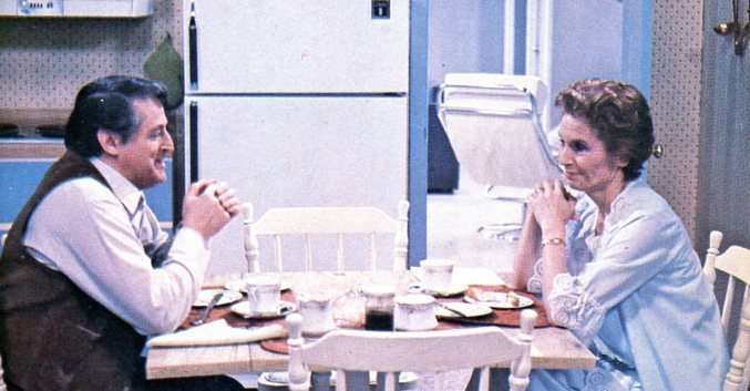 Entre quatre murs (1981) - Série (Téléroman) - Showbizz.net