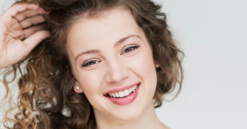 Lysandre Ménard - Comédienne - Showbizz.net