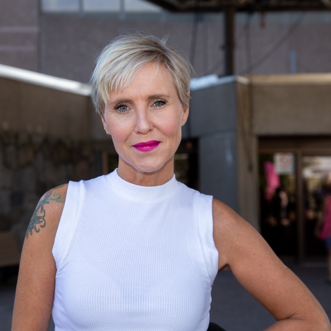 Pénélope McQuade - Comédienne