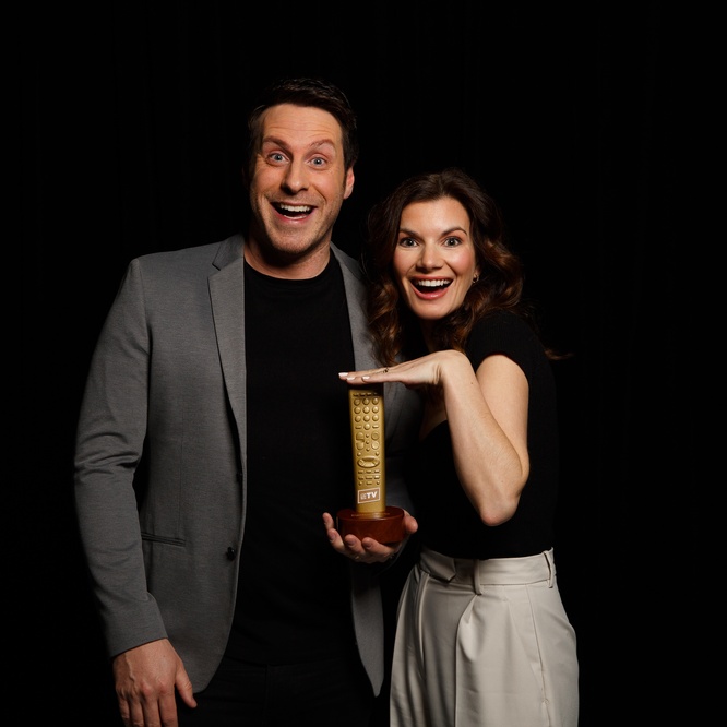 Stéphanie Perreault - Comédienne, Autrice - Showbizz.net