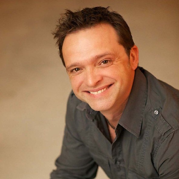 Serge Postigo - Comédienne